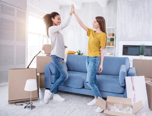 10 basic etiquettes of sharing a room with someone - RoomDaddy